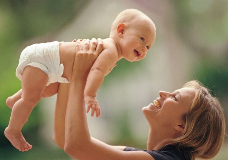 Brincadeiras para Bebês: 10 ideias que eles vão adorar - Blog Yogi Baby Co